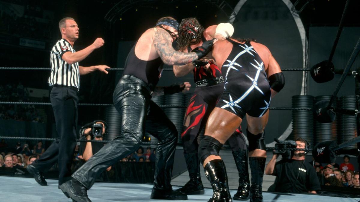 WWF Unforgiven (2001) - Фото и кадры из фильма - Фильм.ру