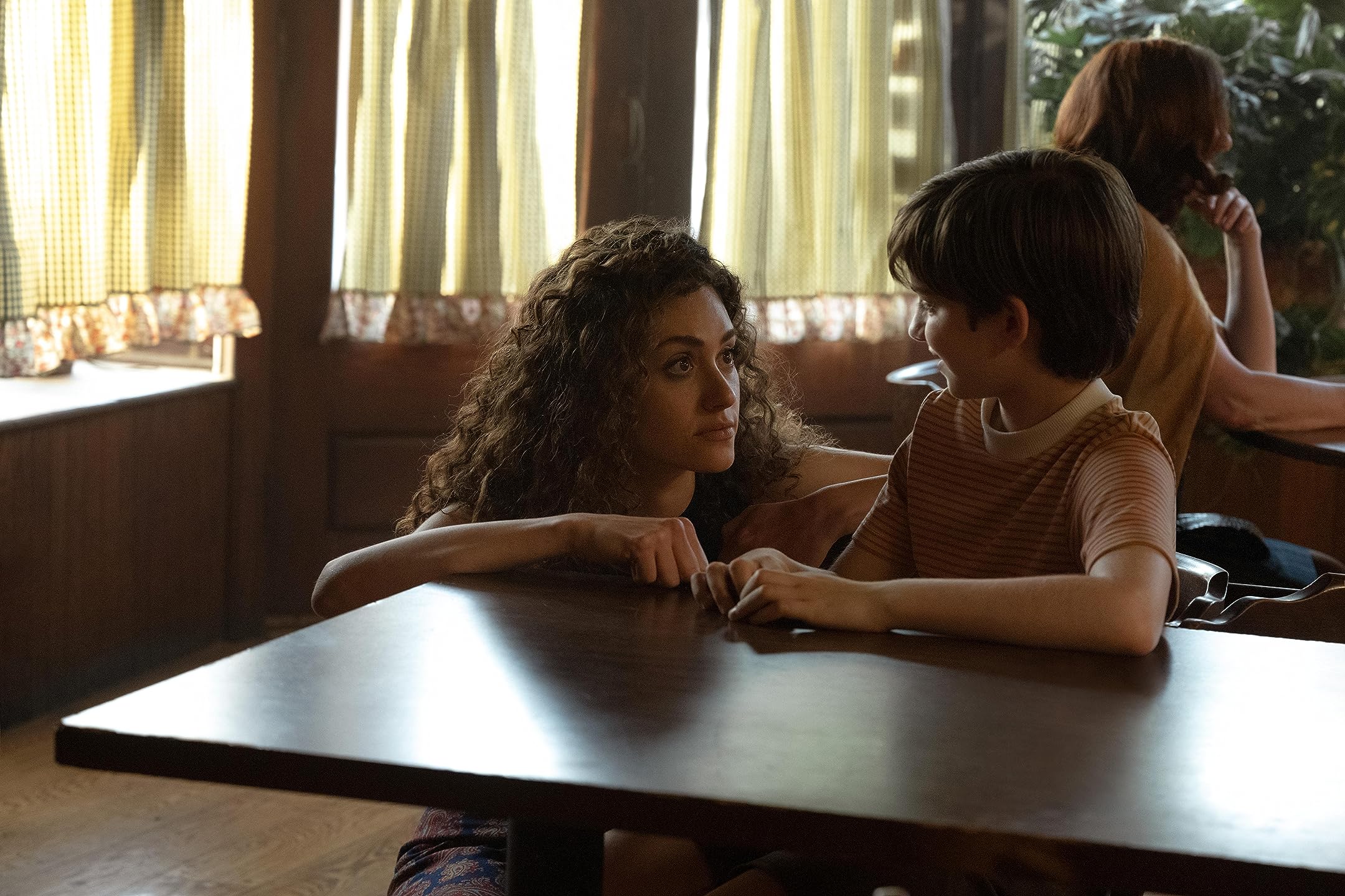 Переполненная комната (сериал, 2023, 1 сезон) — Фильм.ру