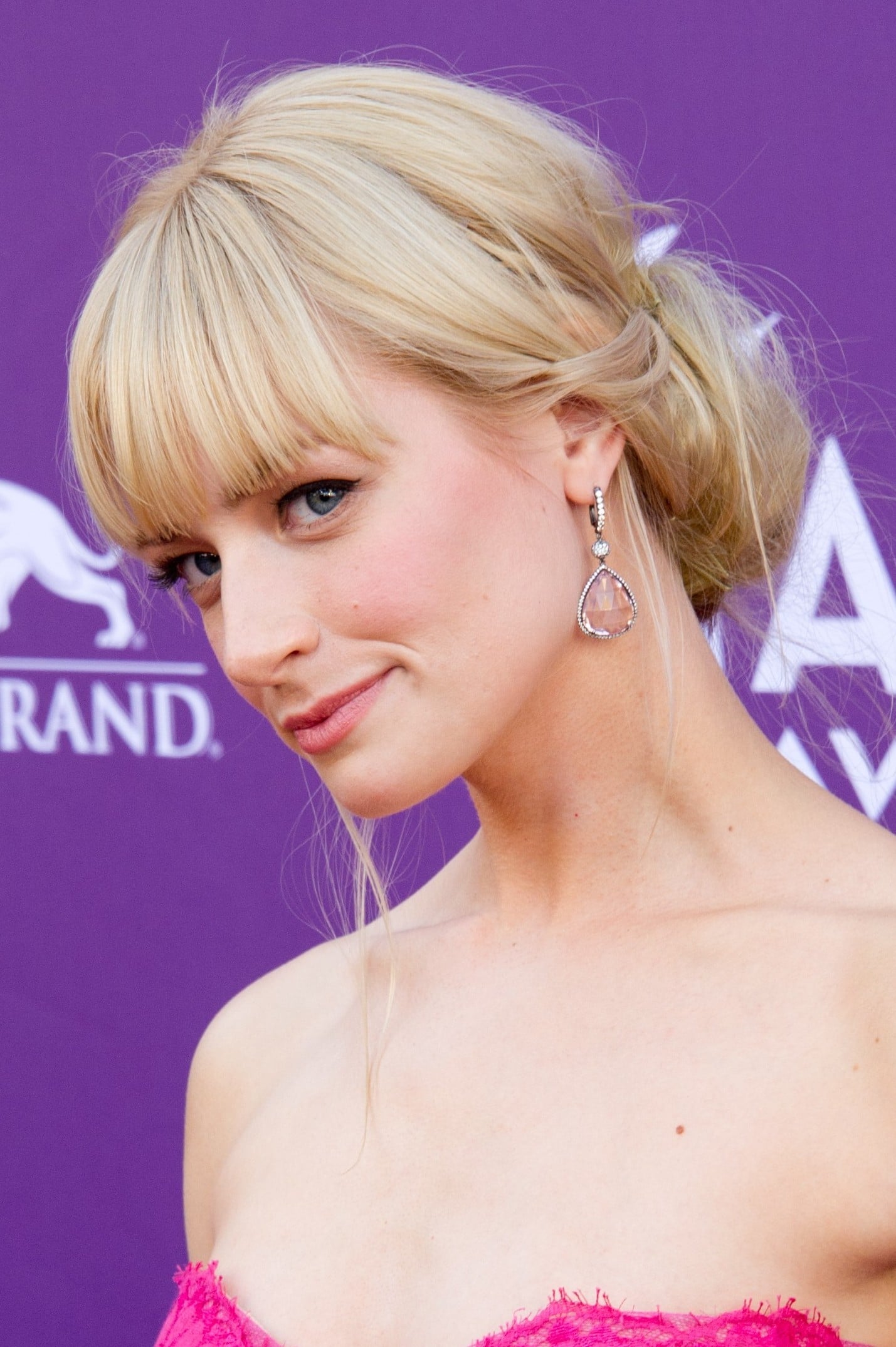 Бет Берс (Beth Behrs) - Фильмы и сериалы