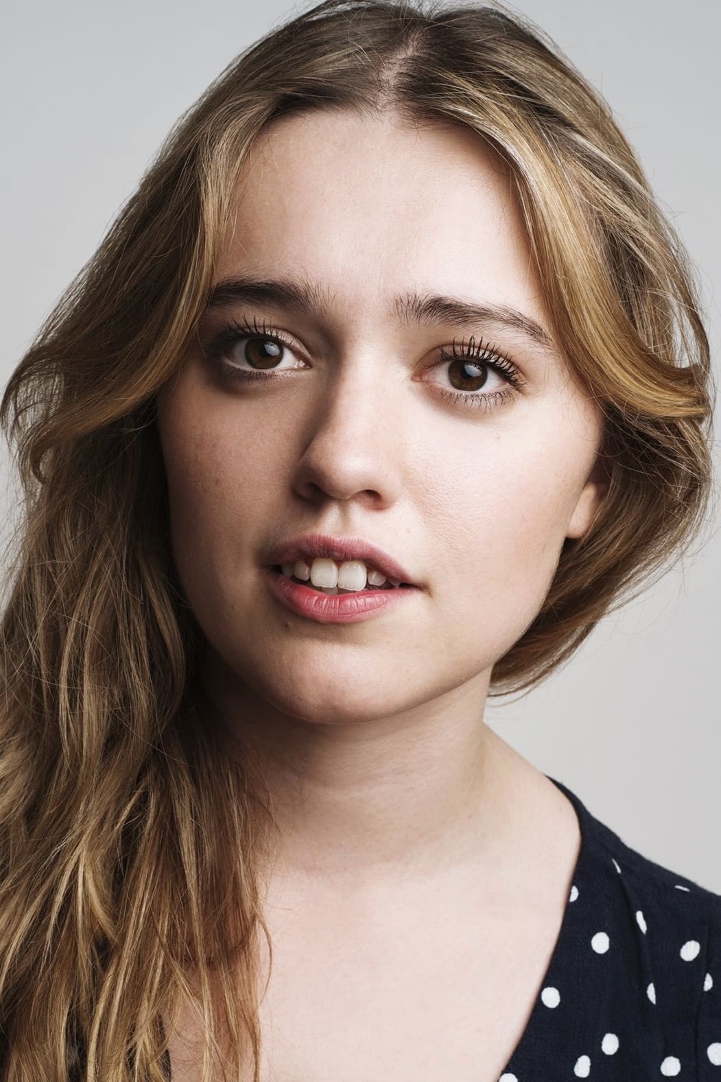 Эйми Лу Вуд (Aimee Lou Wood) - Фильмы и сериалы